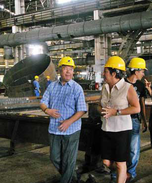 Cuba y China estrechan colaboración económica • Trabajadores