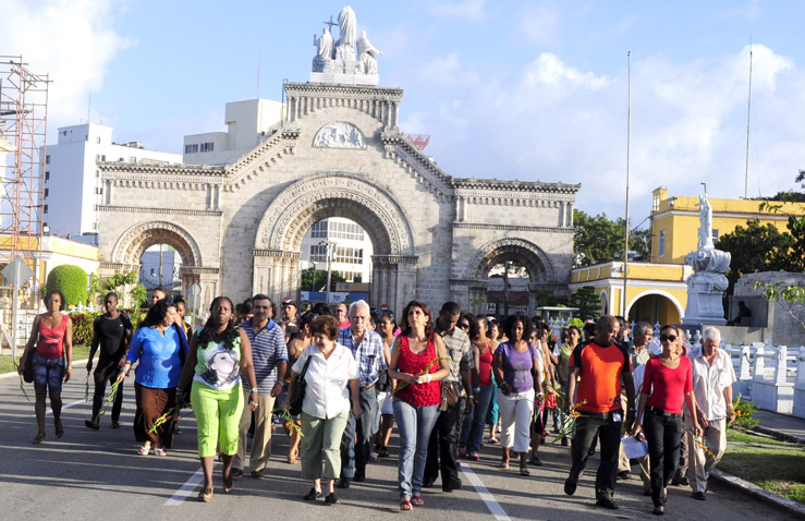Rinden homenaje al combatiente Evelio Rodríguez Curbelo • Trabajadores
