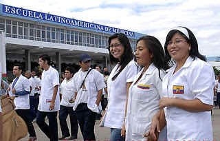 Graduados en la ELAM casi 29 mil jóvenes de 90 países • Trabajadores