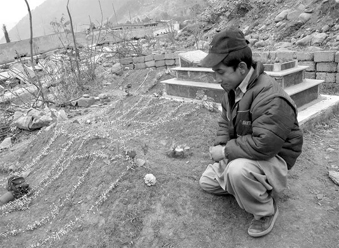 Luces en las ruinas de Narrah • Trabajadores