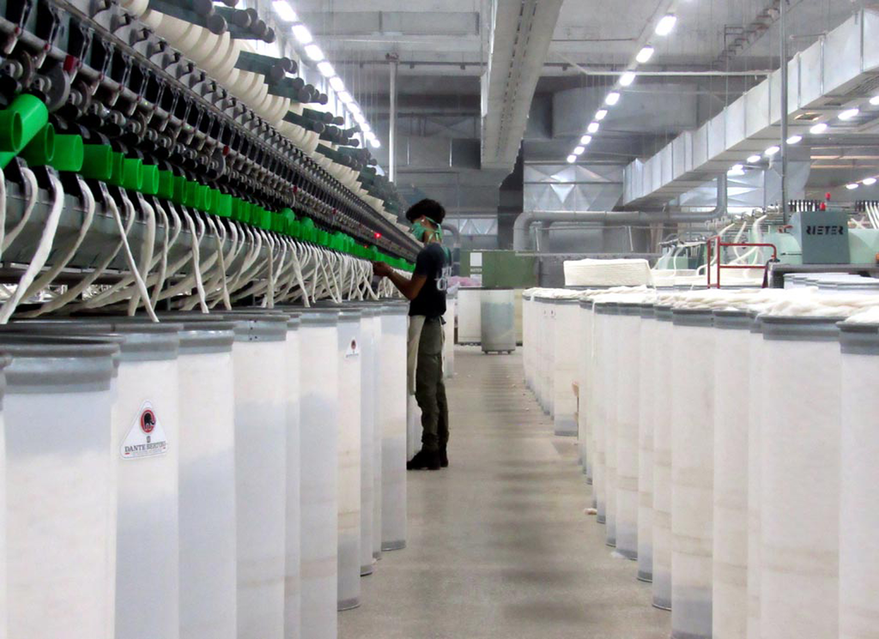 La magia de la hilandería • Trabajadores