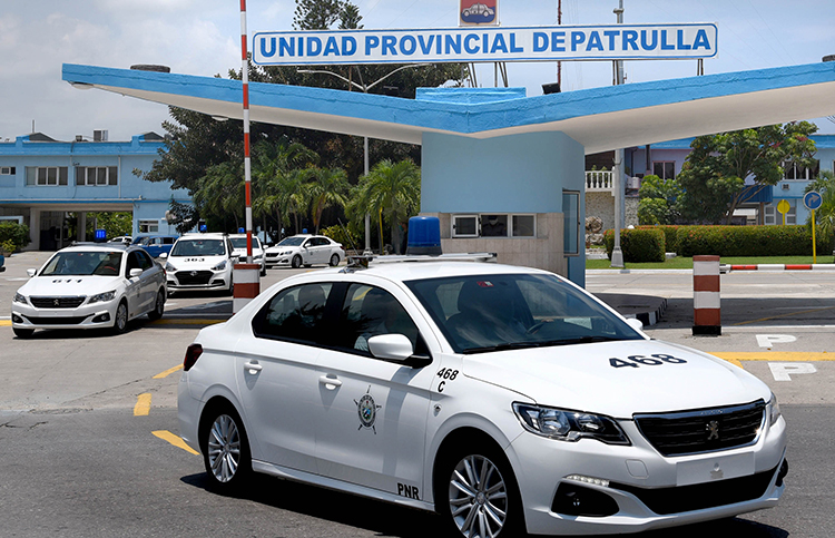 Policía cubana: por y junto al pueblo (Especial) • Trabajadores