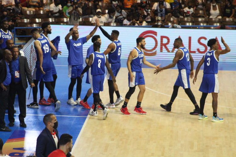 Baloncesto: Cuba y la historia del "tanto nadar..." (+Fotos) • Trabajadores