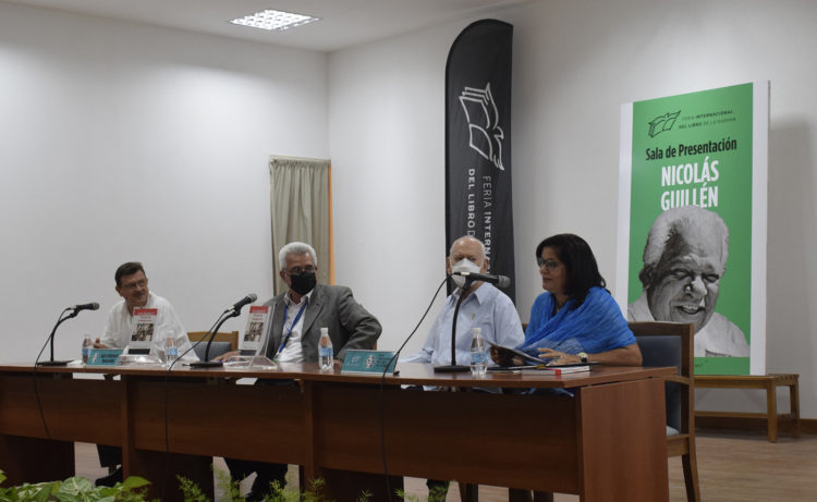 Presentan libro Los Rodiles, Pasión de siempreviva (+ Fotos) • Trabajadores