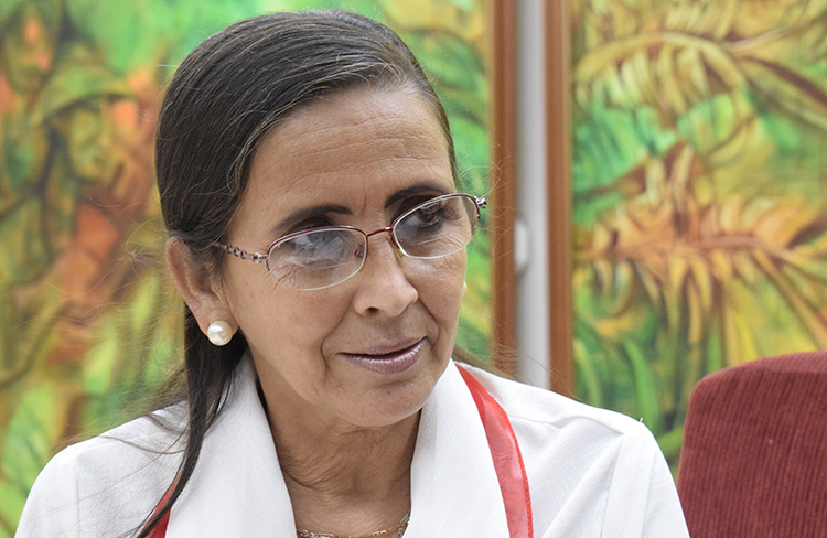 RETRATOS: Balbina: la historia en el corazón • Trabajadores