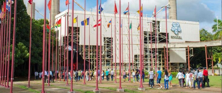 Se aproxima en Expocuba 38 edición de Fihav • Trabajadores