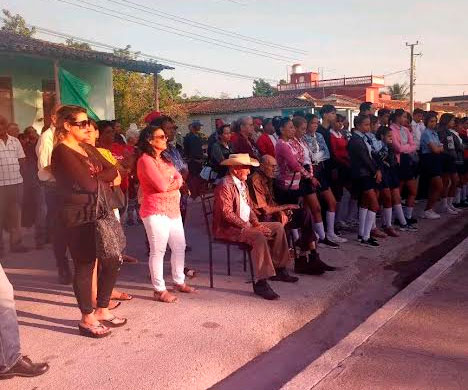 Recuerdan a Jesús Menéndez en Encrucijada, su tierra natal • Trabajadores