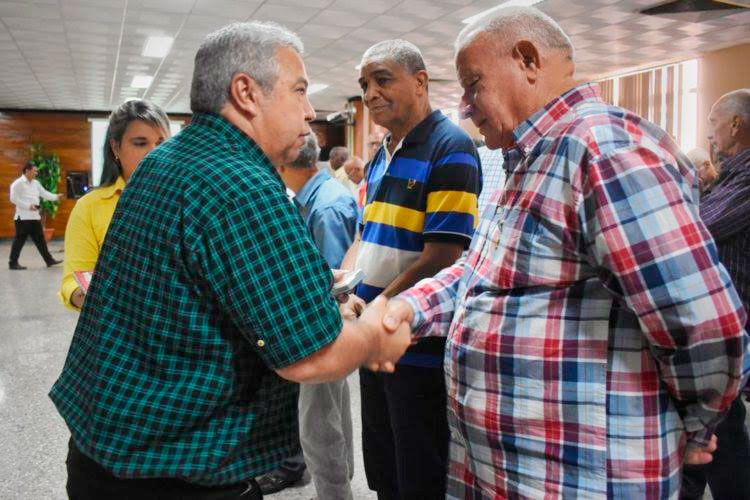 Un Héroe cincuentenario y de millones (+ Fotos) • Trabajadores