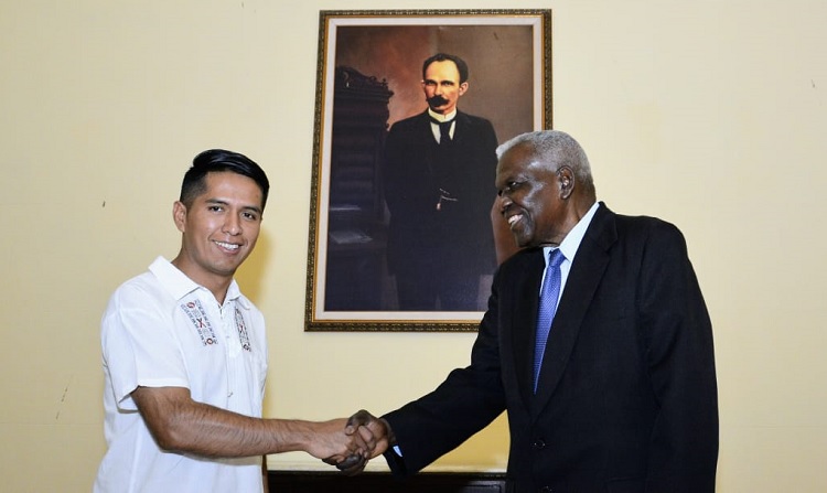 Recibe Esteban Lazo al Presidente del Senado de Bolivia, Andrónico ...