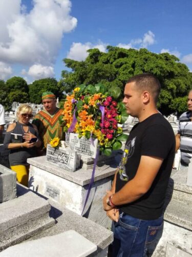 Ganadores del Regino Pedroso rinden homenaje al gran bardo en la ...