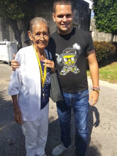 Ganadores del Regino Pedroso rinden homenaje al gran bardo en la ...