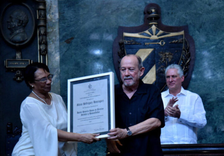 Título de Doctor Honoris Causa a Silvio Rodríguez • Trabajadores