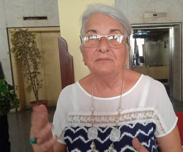 RETRATOS: Una mujer dichosa • Trabajadores