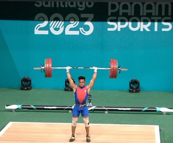Arley Calderón, pequeño gigante con fuerza de oro (+video) | Trabajadores