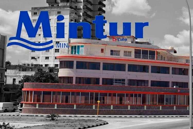 Cumple 30 años de creado el Ministerio de Turismo • Trabajadores