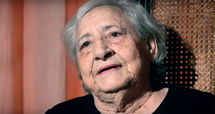 Isabel's Commitment and Joy • Trabajadores