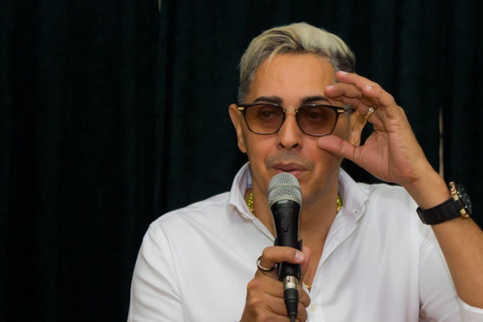 La última melodía de Paulo FG • Trabajadores