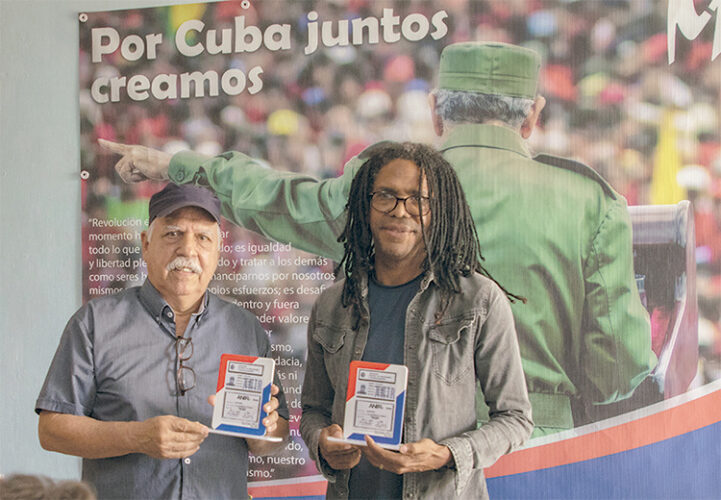 El eterno Fidel en una foto de Chile • Trabajadores